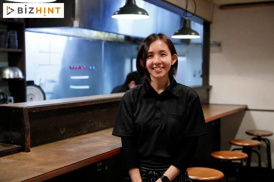 コロナ禍で2店舗をクローズ。従業員から「早く決断したほうがいいですよ」と進言するほど「人にやさしい」佰食屋のカルチャーとは。 | BizHint（ビズヒント）- クラウド活用と生産性向上の専門サイト